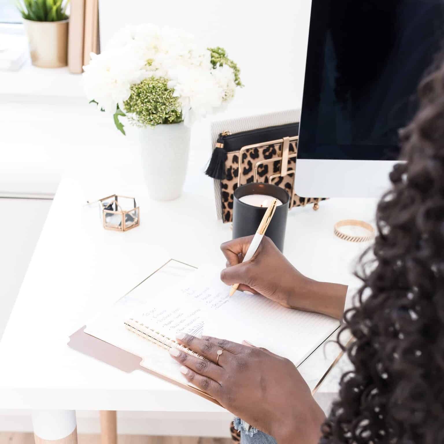 15 Top Tips To Successfully Manage Client Expectations - Angela Giles