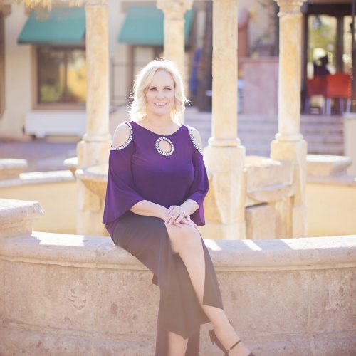 Contact - Angela Giles